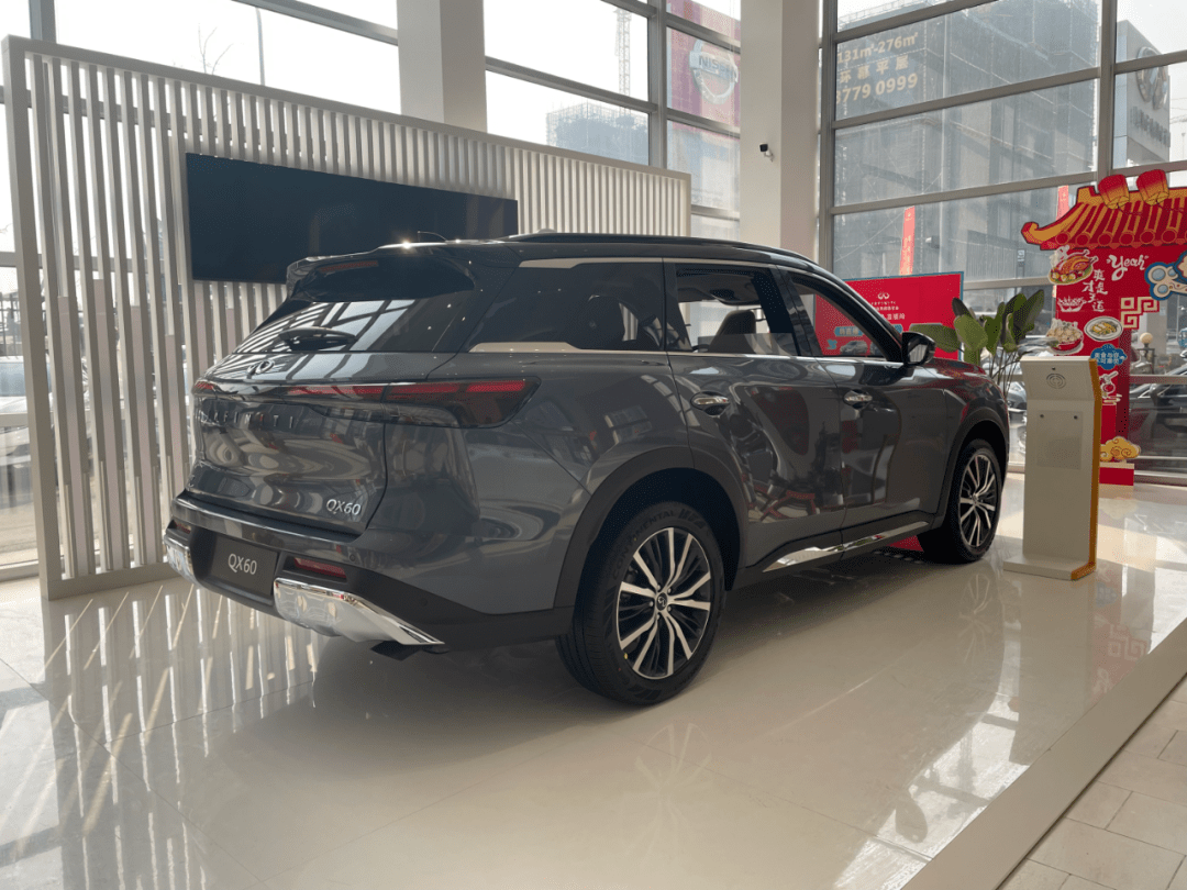 探店全新QX60：比雷克萨斯RX、GV80更好，凭什么只说我贵？_搜狐汽车_搜狐网