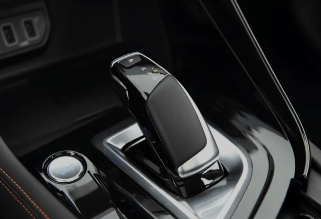 自主紧凑级SUV 风神AX7马赫版PK长安CS75蓝鲸版_搜狐汽车_搜狐网