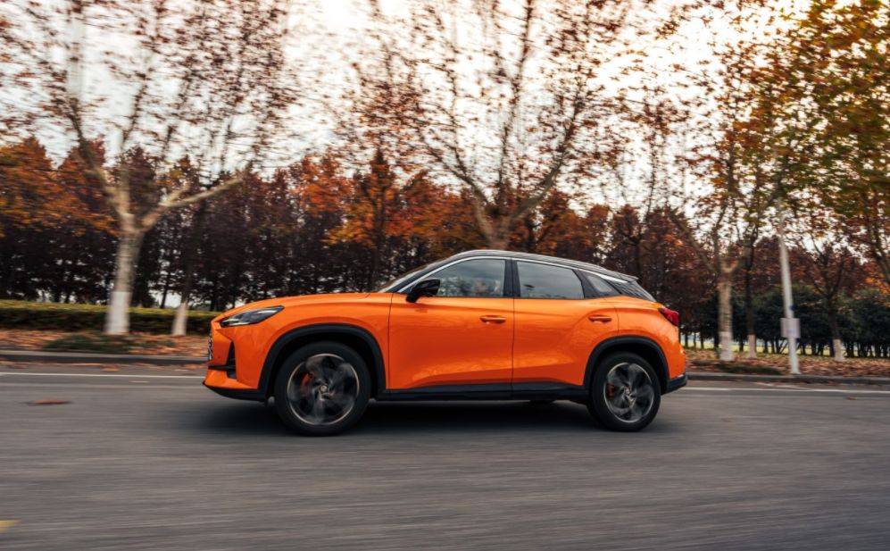 试驾MG ONE，10万级最强年轻人专属座驾非它莫属_搜狐汽车_搜狐网