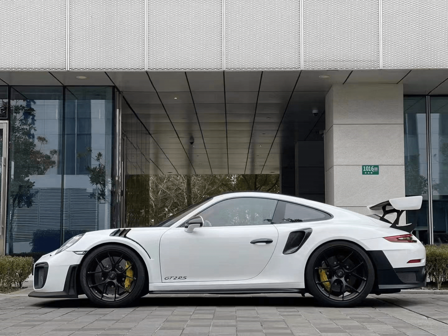 赛道上碾压918，打败911的只有它自己，19年911 GT 2RS_搜狐汽车_搜狐网