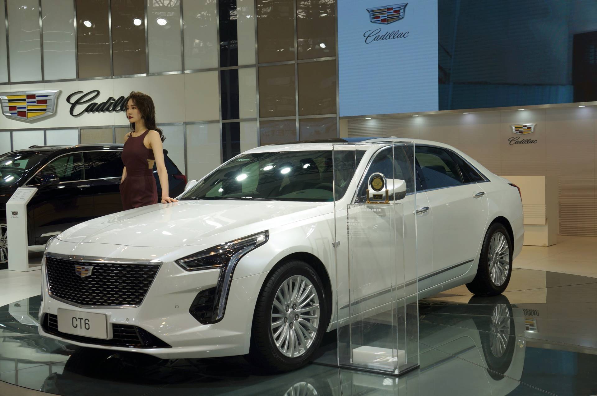 没要奥迪A6L提了凯迪拉克CT6，开了800公里，才知优缺点_搜狐汽车_搜狐网