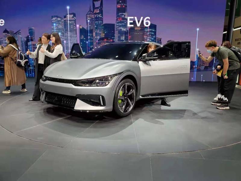 明年国产上市 起亚EV6美国起售价4万美金_搜狐汽车_搜狐网