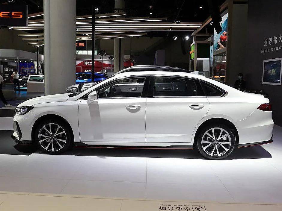 年轻人的第一款车，2022款传祺GA6上市_搜狐汽车_搜狐网