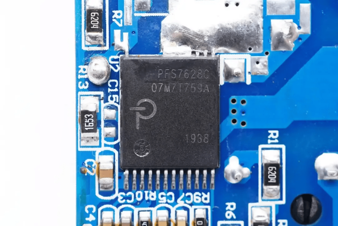 8大厂商推出17款PFC芯片，大功率快充电源专用_晶丰_控制器_电路