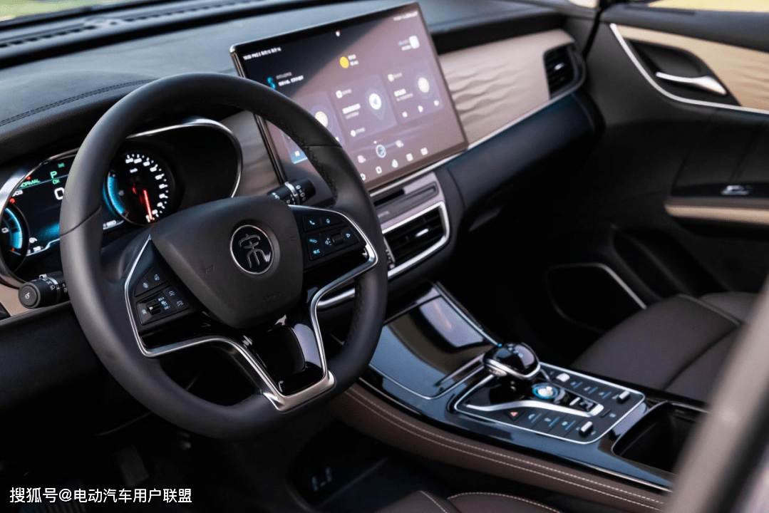 补贴后14.58万元起售，车主说比亚迪宋MAX DM-i贵了_搜狐汽车_搜狐网