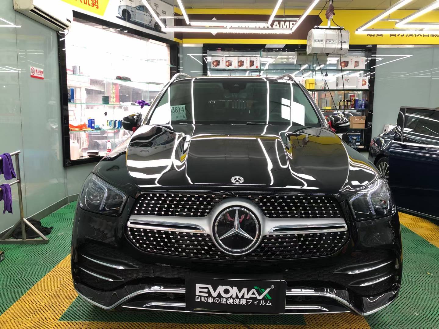 黑色奔驰GLE350车主新车落地首选EVOMAX易玛隐形车衣_搜狐汽车_搜狐网