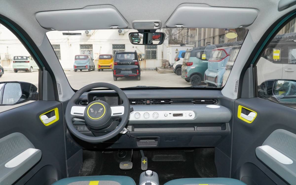 6万左右新能源车推荐，宏光MINIEV新款颜值满分，续航300公里_搜狐汽车_搜狐网