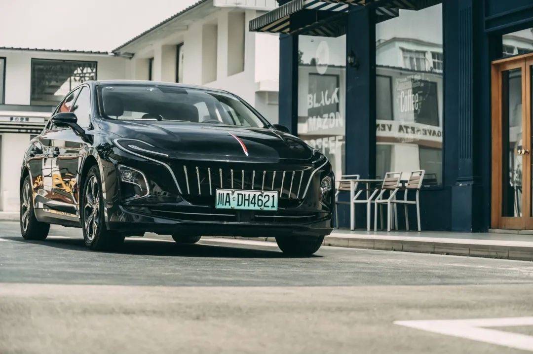 换电充电都可选，12.28万起售的红旗E-QM5都有啥亮点？_搜狐汽车_搜狐网