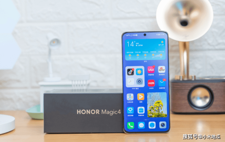荣耀70Pro升档，新增512GB版本，体验直逼荣耀Magic4_配置_新机_自然