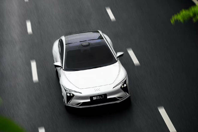 汽势评测：“国产7系”的较量——智己L7对比蔚来ET7_搜狐汽车_搜狐网