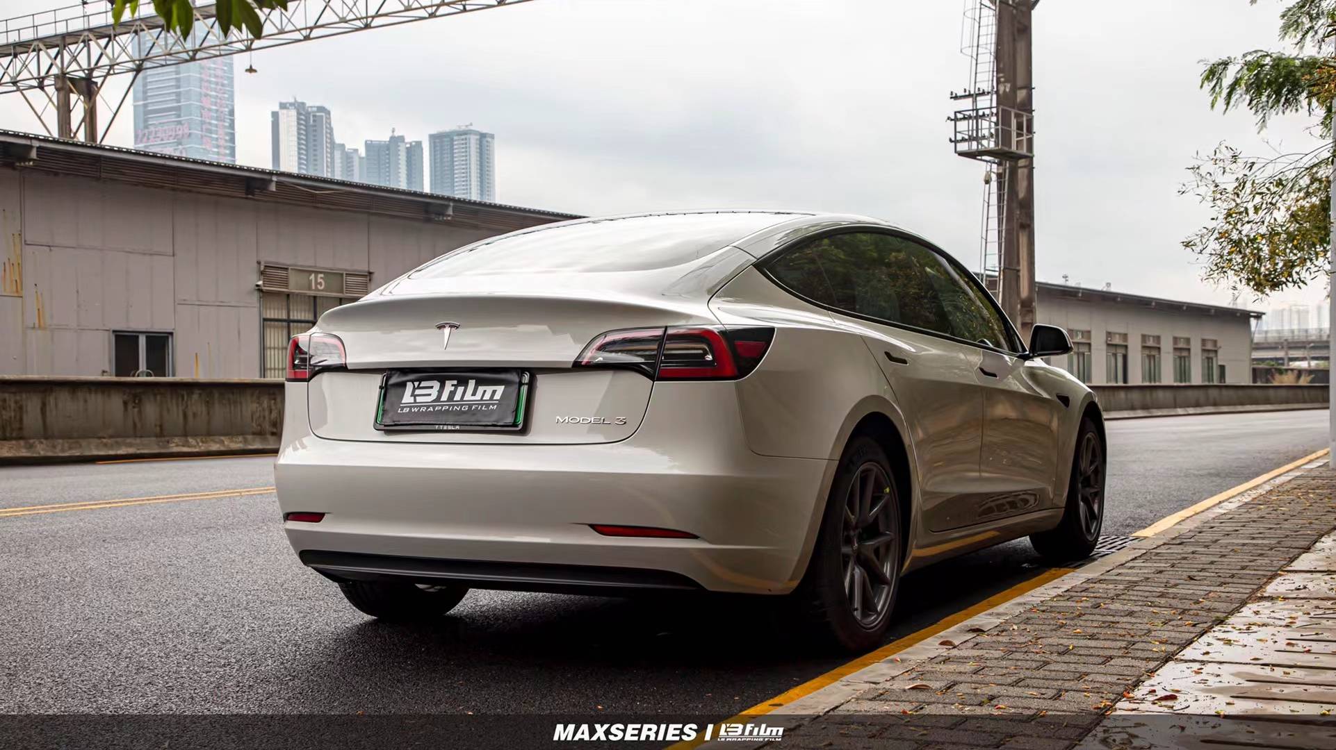 特斯拉model3－LBFILM改色膜原厂色保时捷亚灰_Factory_Paint_Dumb