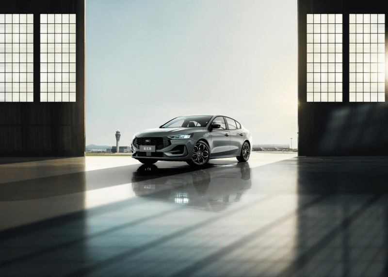 鉴驭全新福克斯 点燃驾驭激情_搜狐汽车_搜狐网