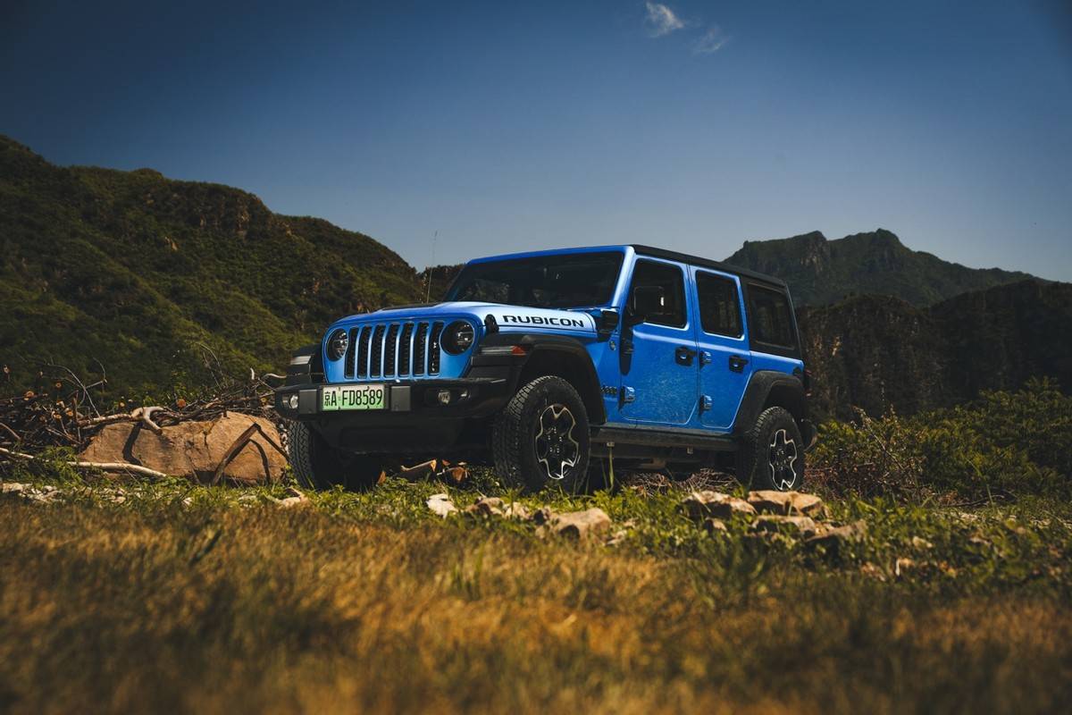 关于牧马人4xe：玩乐 品格 浪漫_搜狐汽车_搜狐网