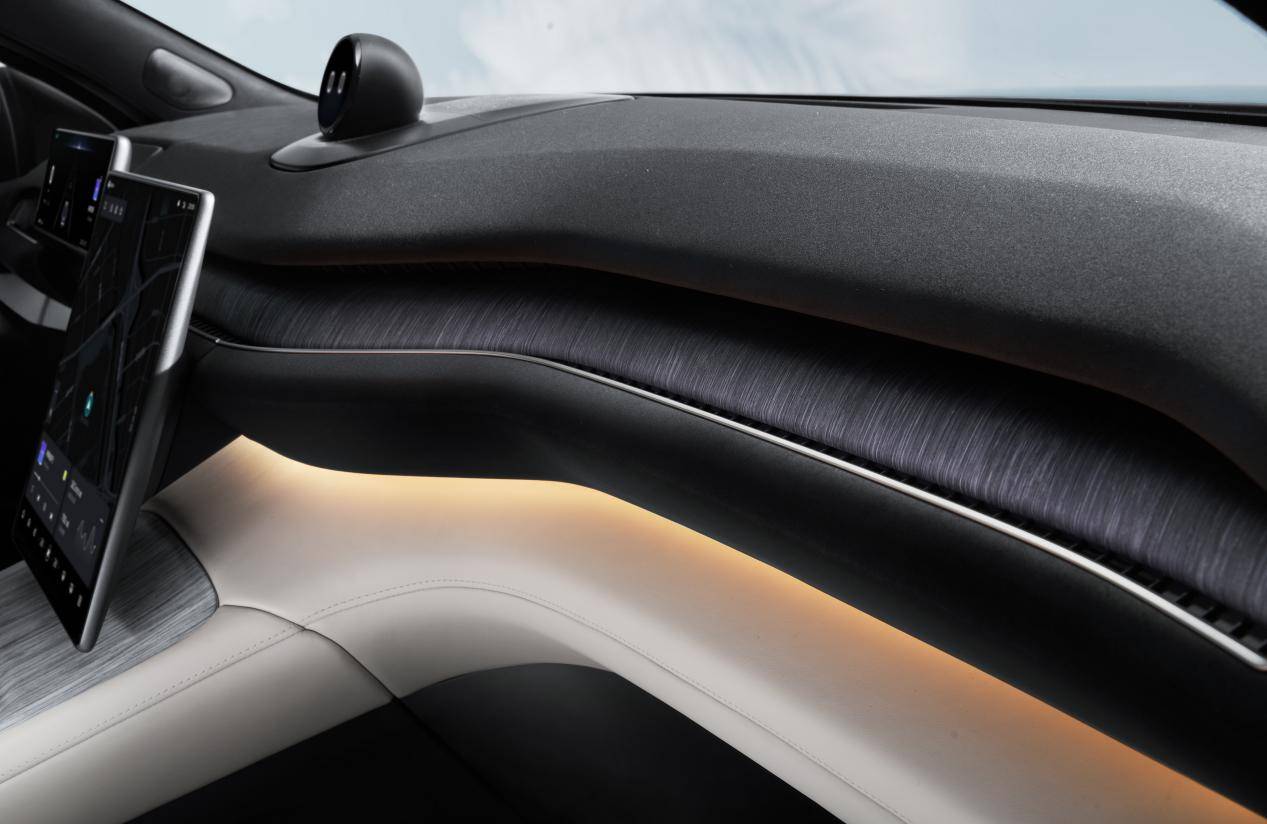 实拍蔚来ES7，NT2平台，五座大空间比ES8更实用_搜狐汽车_搜狐网