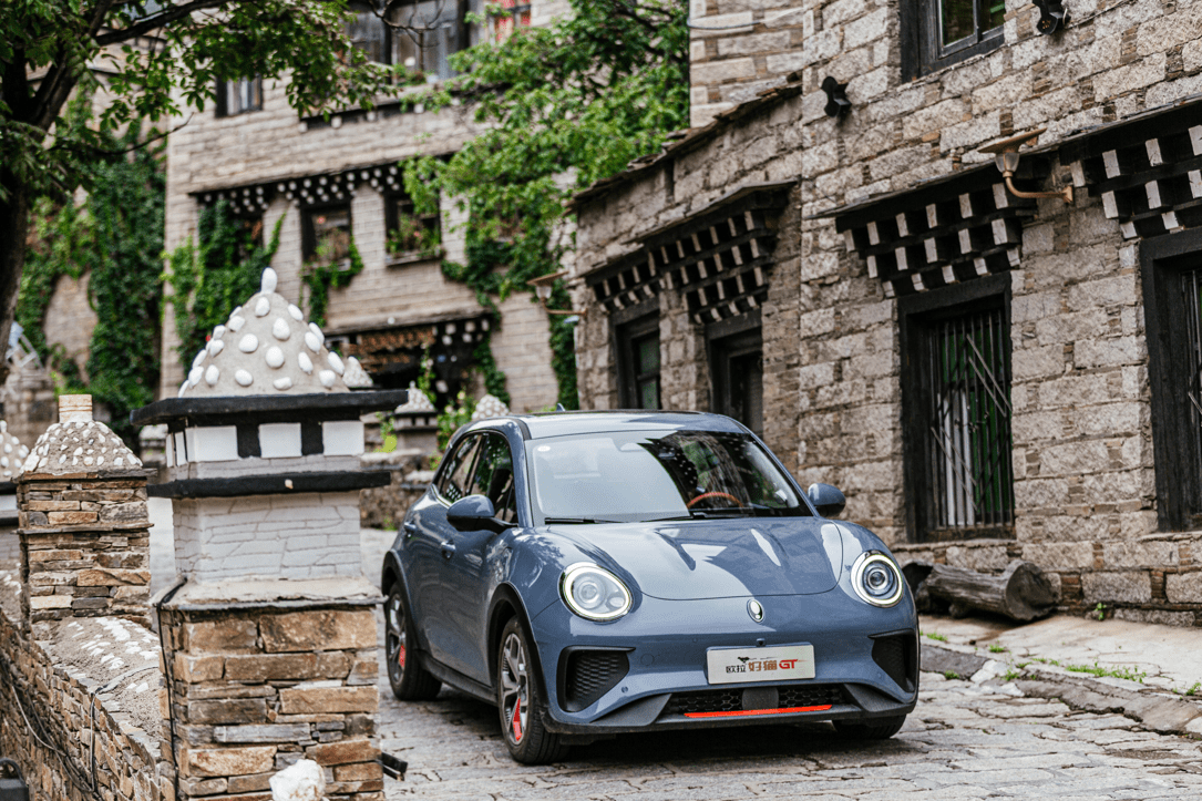14.9万元的2022款欧拉好猫GT401km续航版，简直就是颜值与实力并存的运动座驾_搜狐汽车_搜狐网