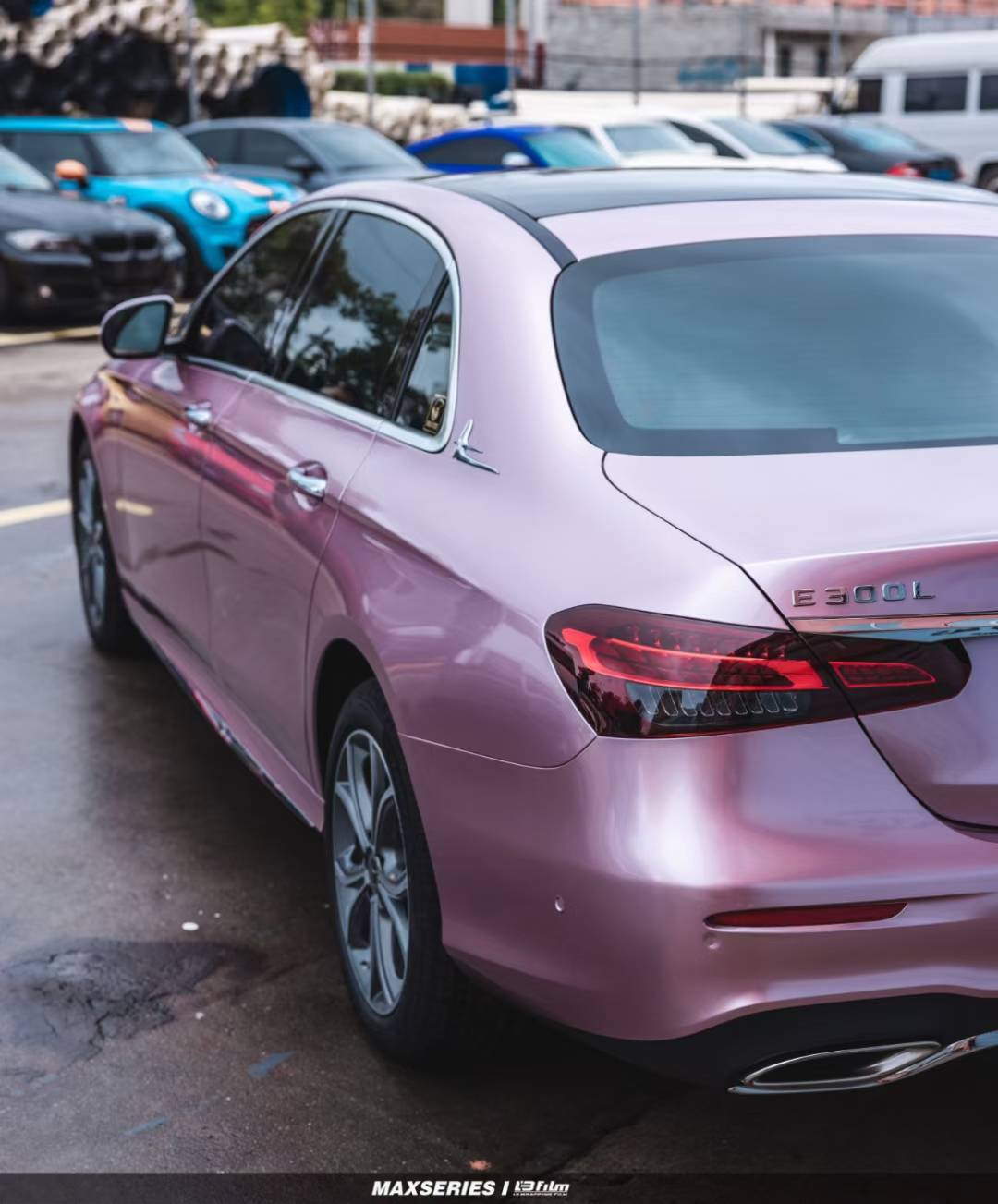 LBFILM改色膜-奔驰E300L原厂漆激情粉,一款发亮的粉色_搜狐汽车_搜狐网