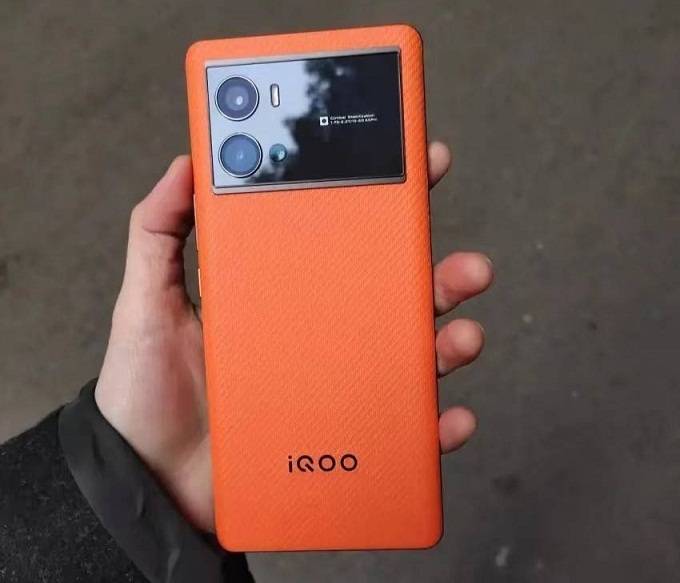 下跌2000元，iQOO9Pro是否值得入手？_效果_Gen_双主