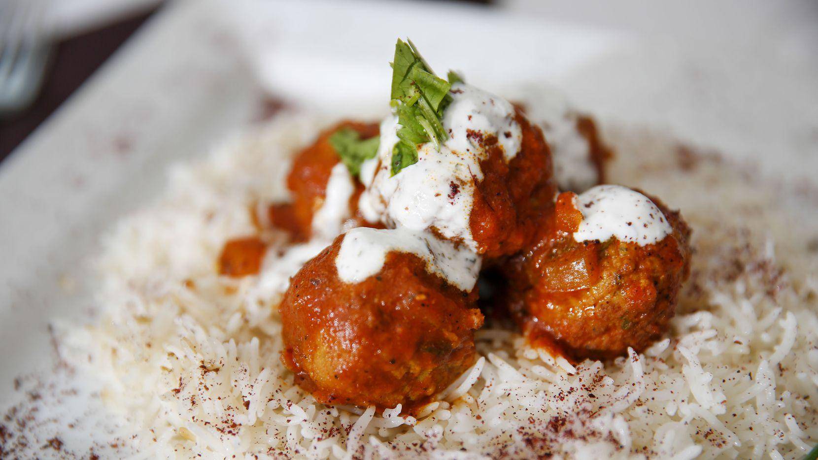 阿富汗美食之旅：去阿富汗一定不能错过这些传统美味_Kabuli_风味_是一种