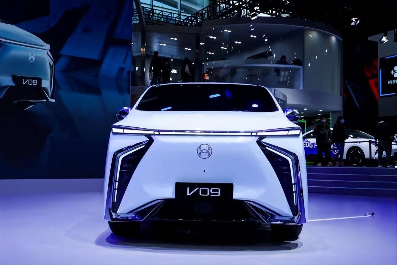 今年最后一款纯电MPV，合创全新纯电旗舰MPV V09亮相广州车展_搜狐汽车_搜狐网