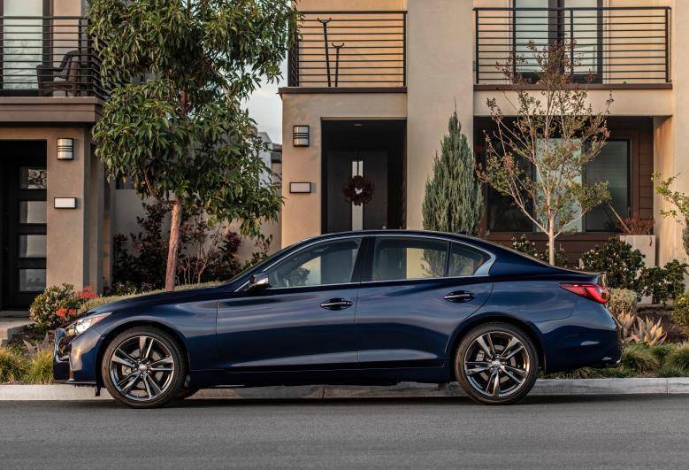 英菲尼迪Q50海外曝光，配3.0T V6引擎，有颜更有实力_搜狐汽车_搜狐网