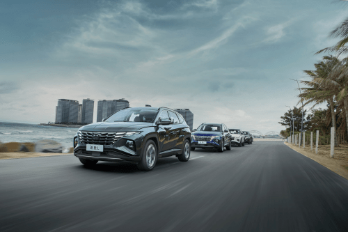 压力给到荣放、CR-V，搭载8AT之后的途胜L可谓同级天花板_搜狐汽车_搜狐网