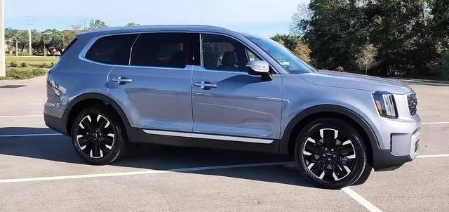 25万起！2023款起亚Telluride登场，标配3.8L+8AT，剑指丰田汉兰达_搜狐汽车_搜狐网