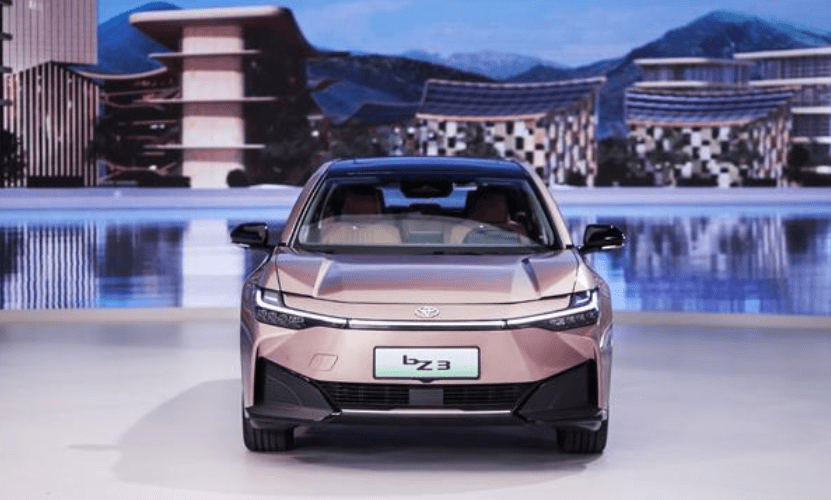 一汽丰田首款纯电轿车bZ3开启预售 , 18.98万元起售_搜狐汽车_搜狐网