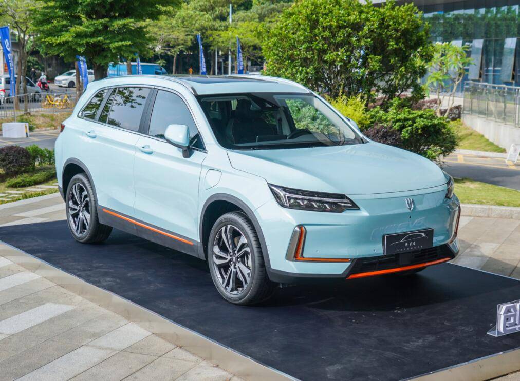 C-NCAP碰撞成绩仅一星，售价超20万的创维EV6媲美“老头乐”？_搜狐汽车_搜狐网