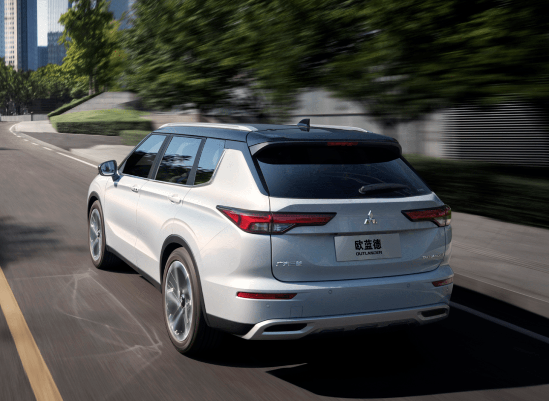 搭载S-AWC四驱，能公路能越野，试驾广汽三菱全新欧蓝德_搜狐汽车_搜狐网