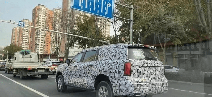 车身尺寸不输凯雷德、红杉！哈弗P04路试谍照曝光！或配3.0T动力_搜狐汽车_搜狐网