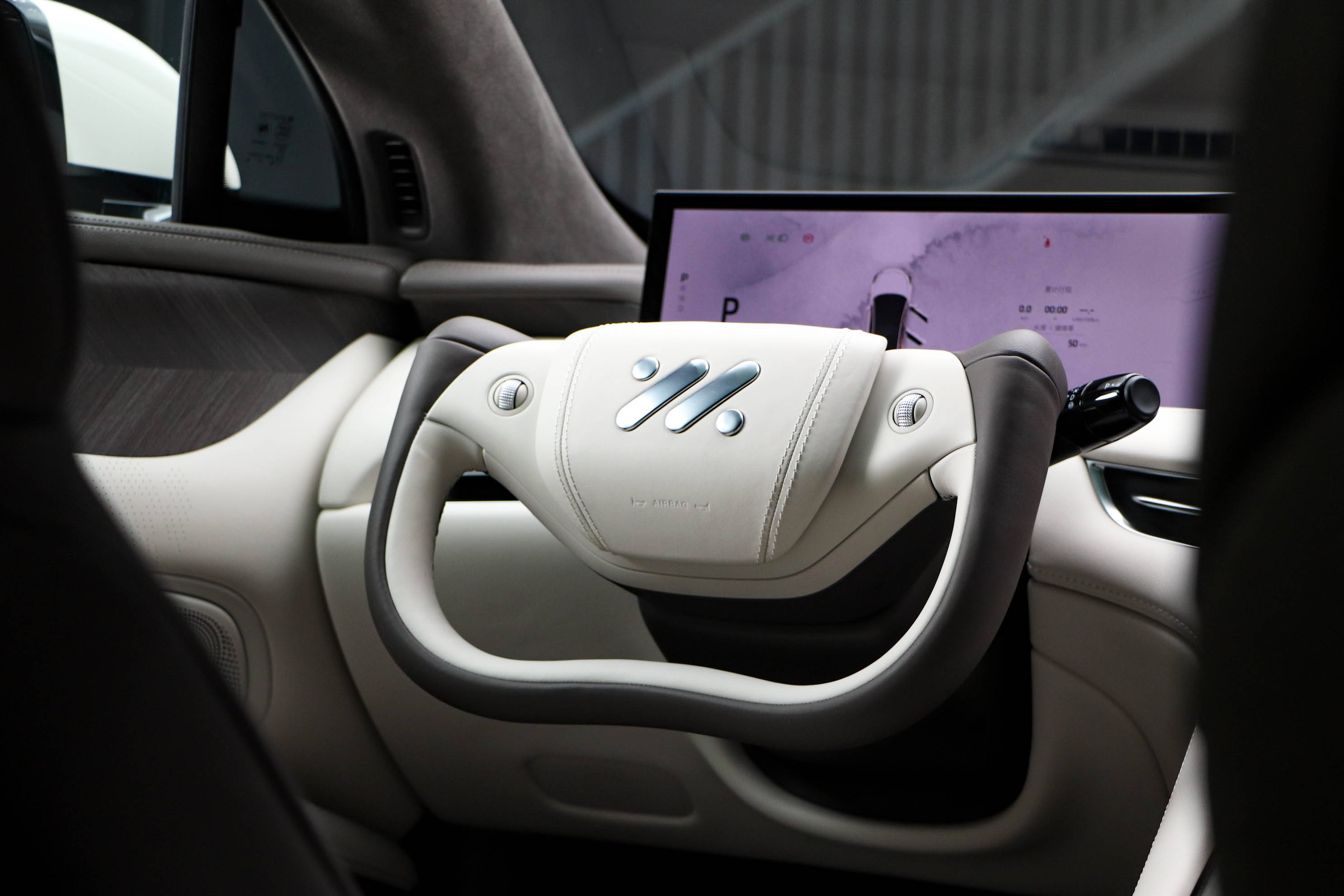 静态体验智己LS7：视野超广、车内布局创新，最关键是底子好_搜狐汽车_搜狐网