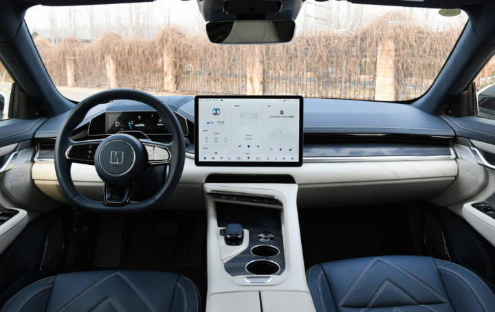 网红级纯电动车PK：极氪001和蔚来ET5谁性价比更高？_搜狐汽车_搜狐网