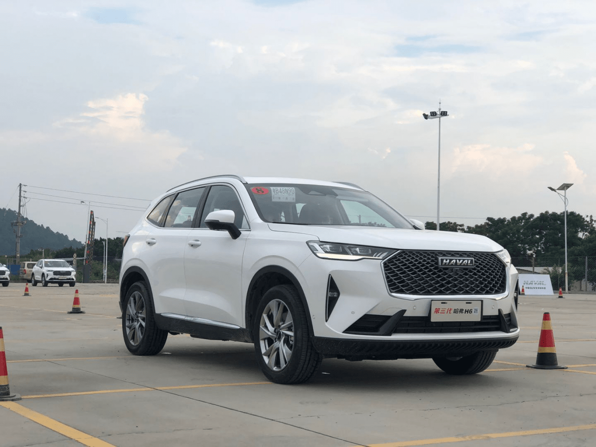 热门SUV哈弗H6/长安CS75Plus谁更胜一筹，对比后立见分晓_搜狐汽车_搜狐网
