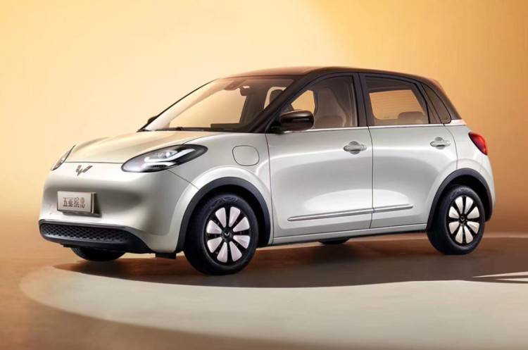 比宏光MINIEV更大，五菱全新车，或售7-10万！_搜狐汽车_搜狐网