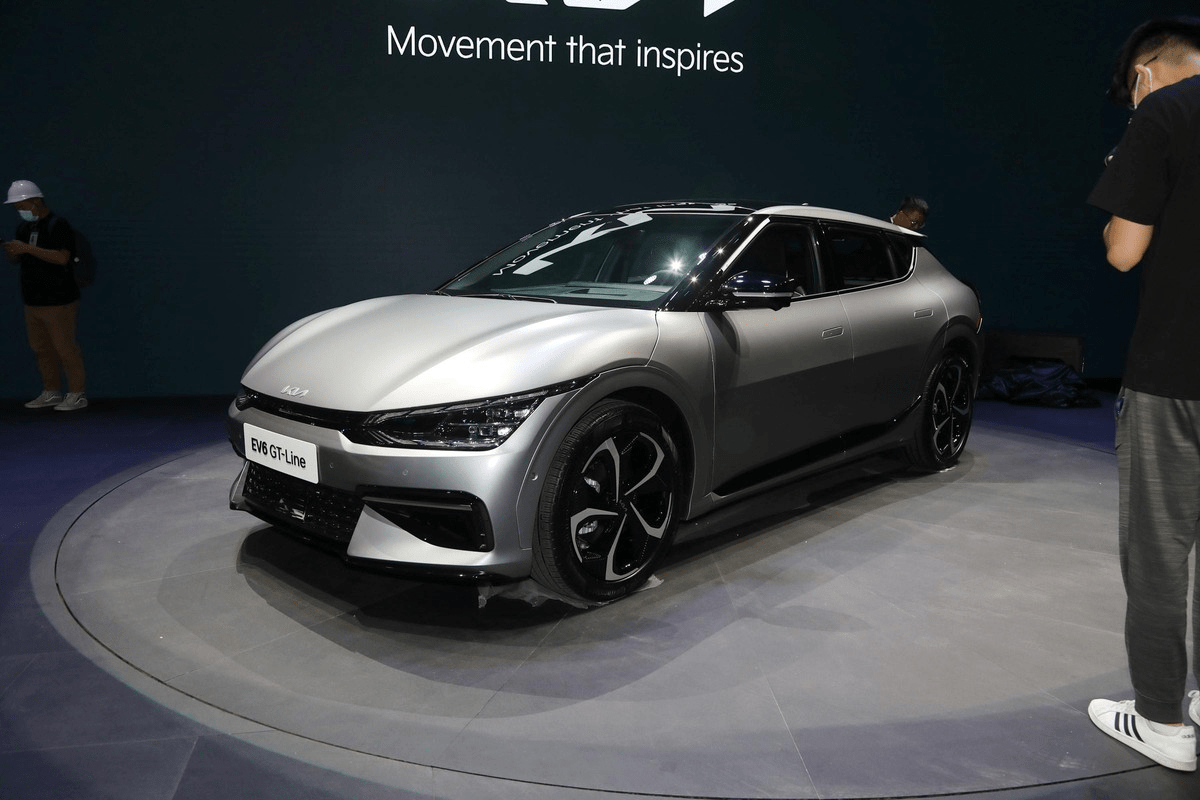 起亚EV6即将入华 2.9米轴距+600km续航 提供四驱_搜狐汽车_搜狐网