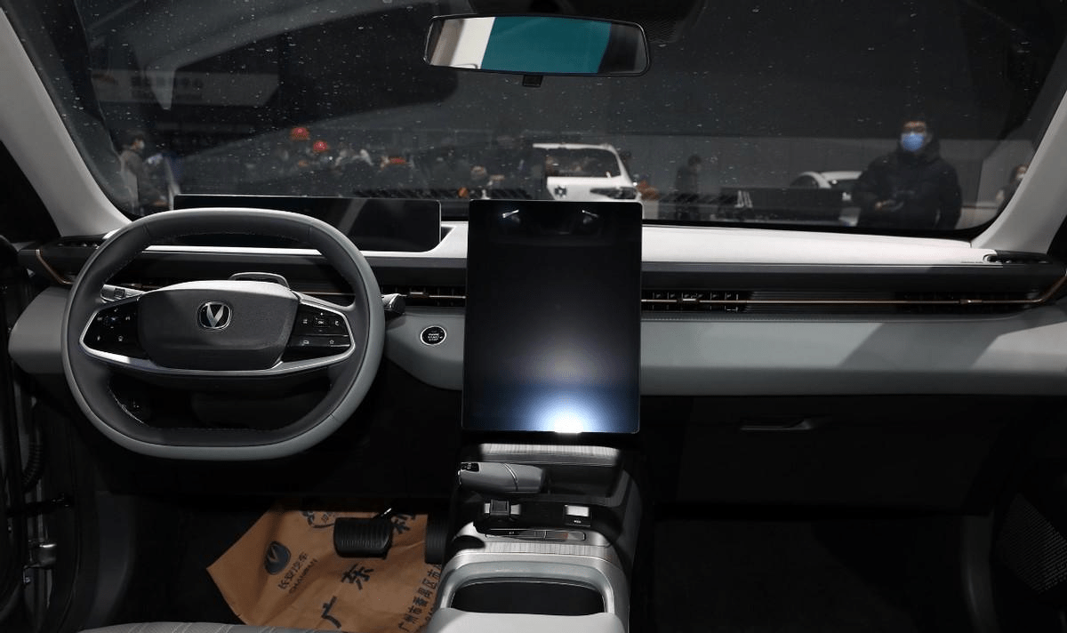 长安逸达搭载1.5T动力，轴距2765mm，能“打压”速腾？_搜狐汽车_搜狐网