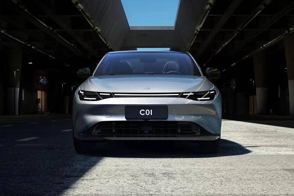 哪吒S和零跑C01对决，谁是20万级高性价比轿车首选？_搜狐汽车_搜狐网