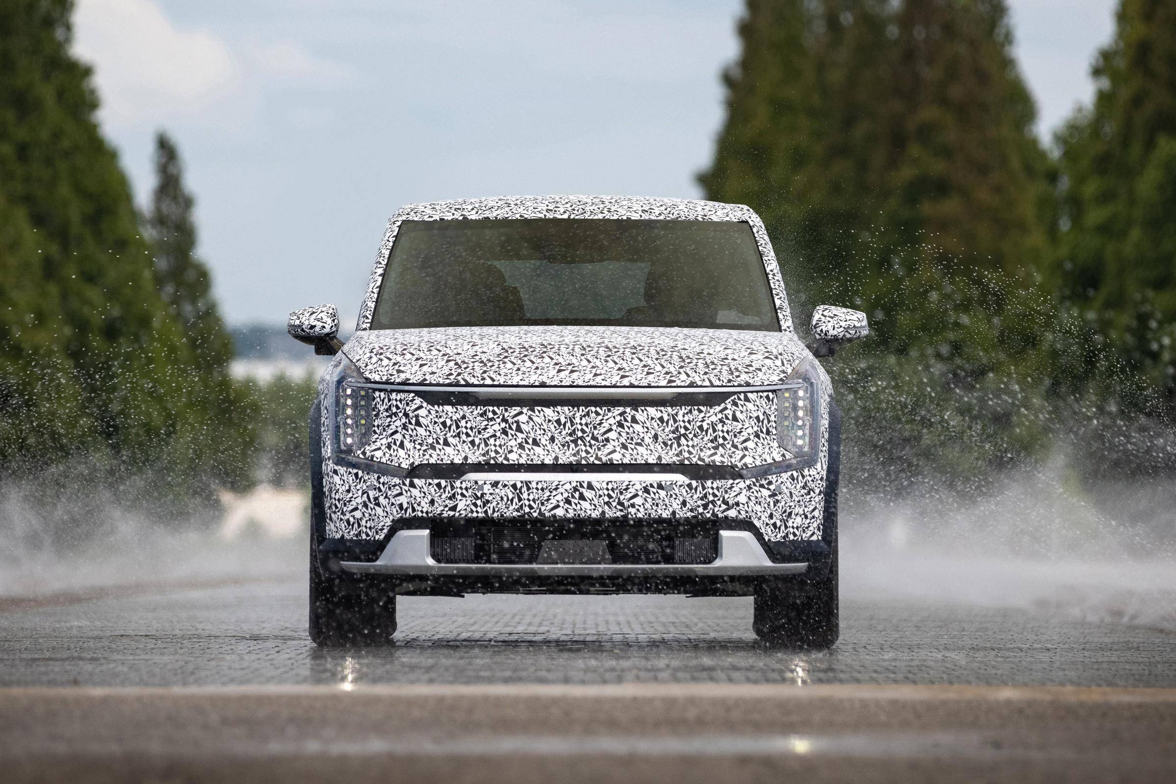 起亚EV9海外售5.6万美元，定位大型纯电SUV，续航700km，有望国产_搜狐汽车_搜狐网