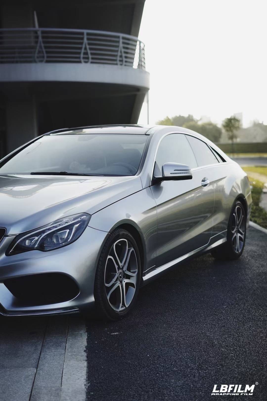 奔驰E260-LB改色膜GT银，永不谢幕的经典_搜狐汽车_搜狐网