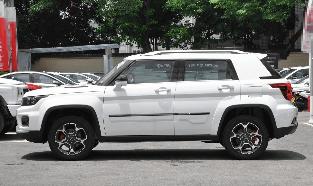 国产SUV，北京BJ30搭载1.5T+6AT，每月养车费用1716元，能入手？_搜狐汽车_搜狐网