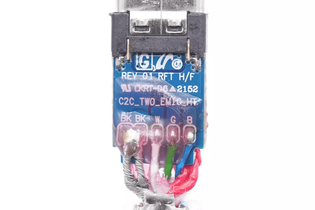 日常充电一根线全搞定，易冲E-marker芯片应用案例汇总_线缆_E-Marker_高速数据传输