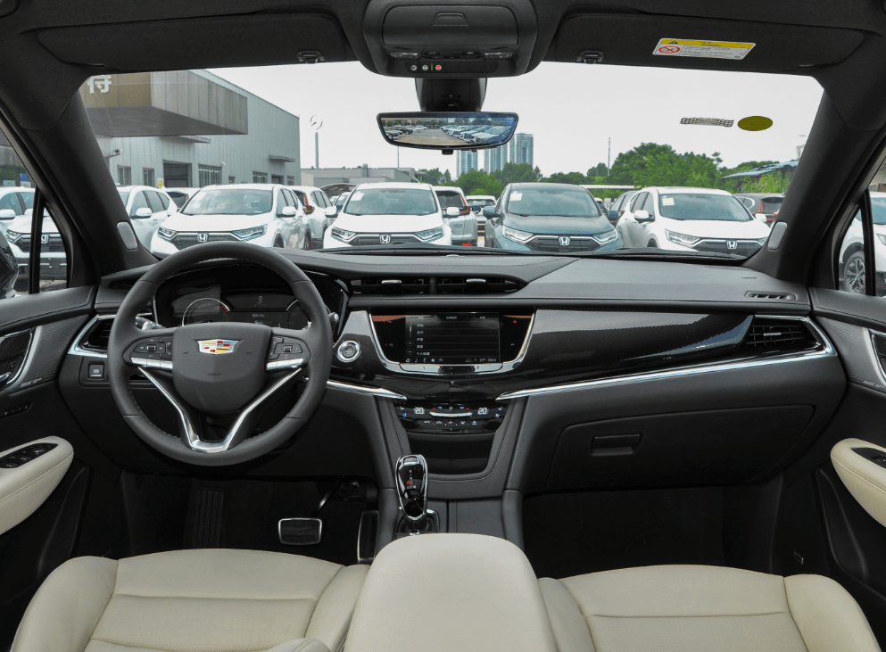 凯迪拉克XT6，和奥迪Q7同级，降至32万多，月销量为啥也就几千台_搜狐汽车_搜狐网