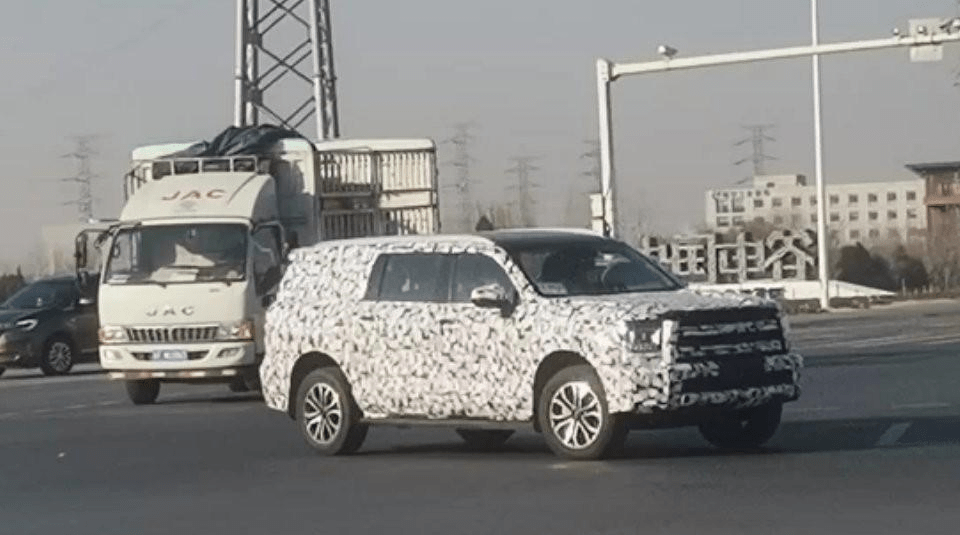 哈弗P04路试谍照曝光，定位大型硬派越野SUV_搜狐汽车_搜狐网
