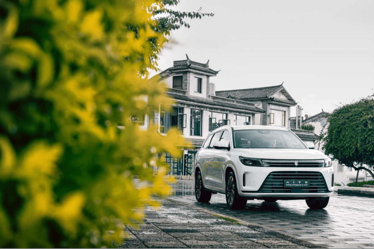 升级换代PK智能座舱，选AITO问界M7还是理想L8？_搜狐汽车_搜狐网