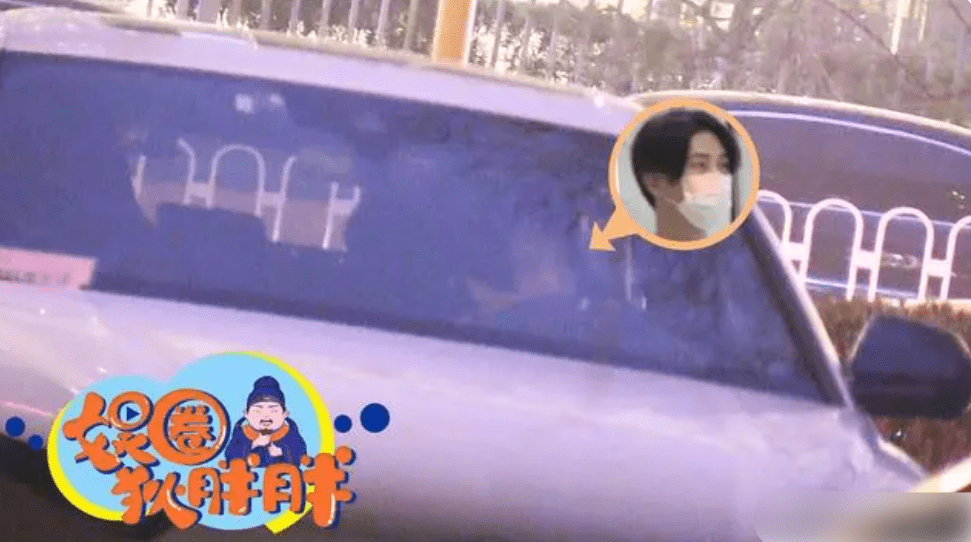 李小璐情人节去酒店开房与小男友约会?客房疑已满员被小男友接走