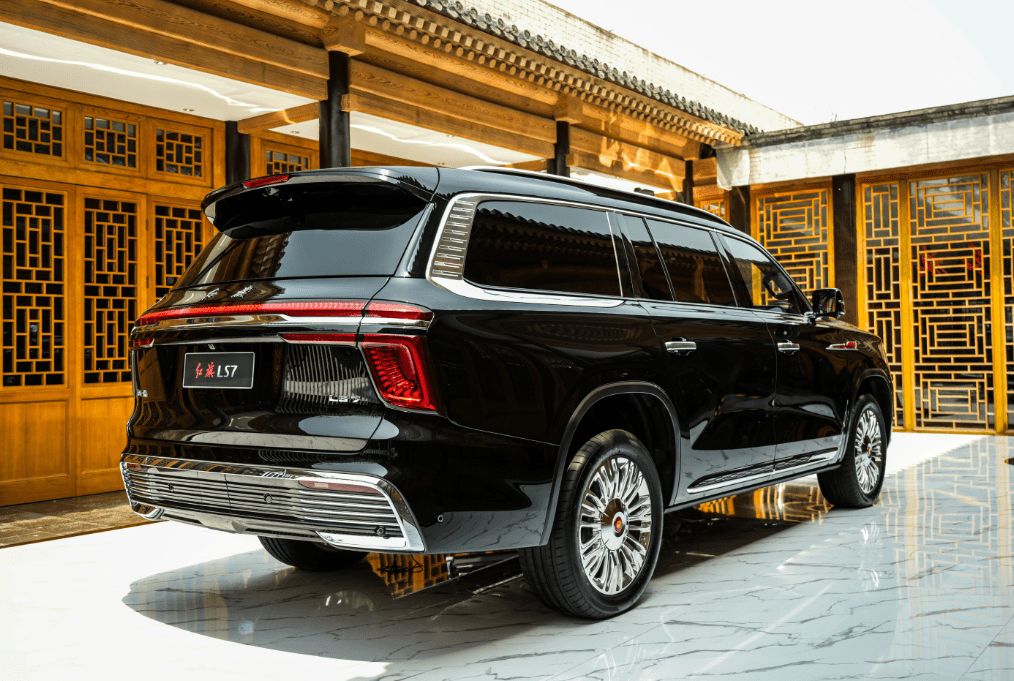 起售价136.58万元，搭4.0T V8发动机，红旗LS7有多“壕”_搜狐汽车_搜狐网