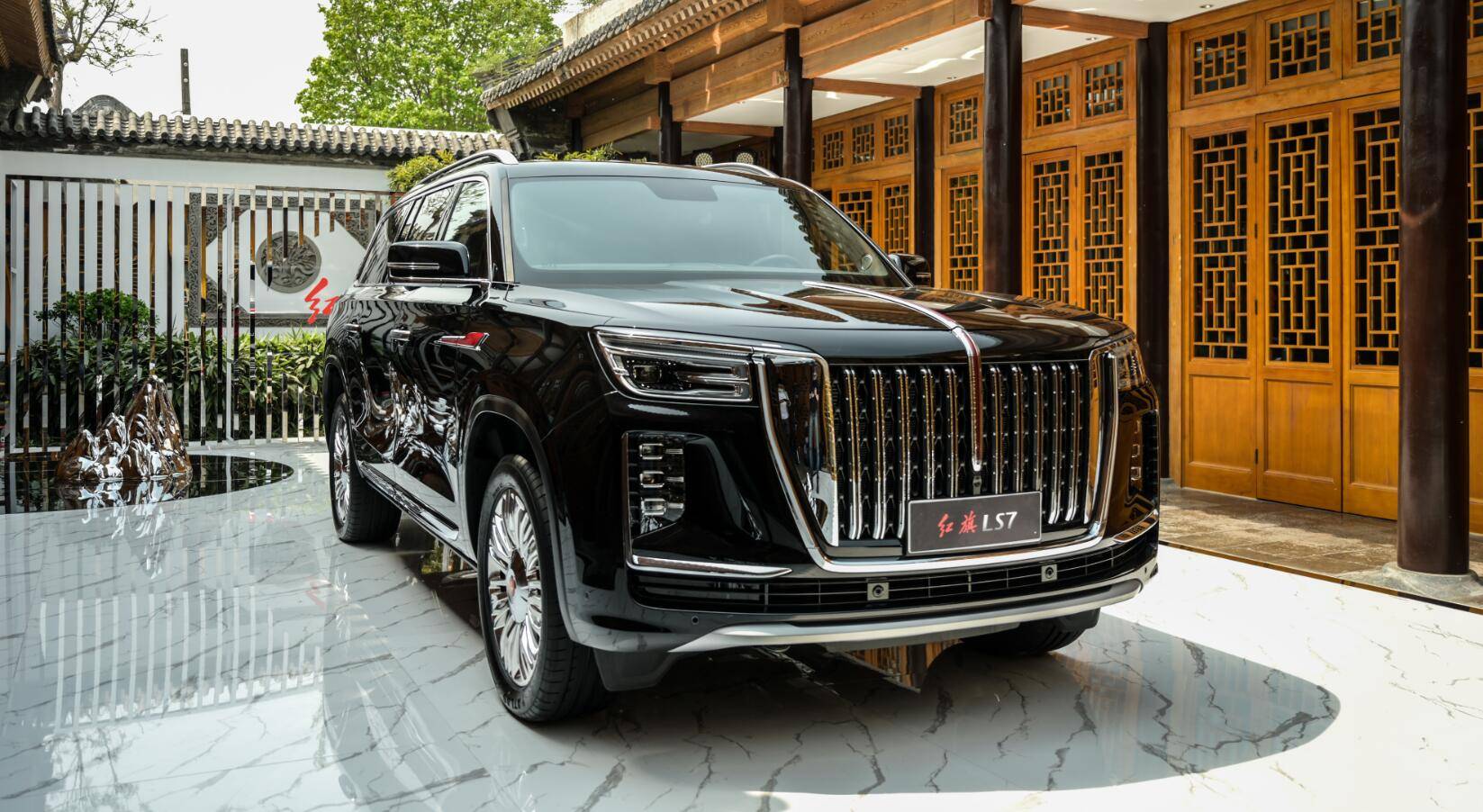 起售价136.58万元，搭4.0T V8发动机，红旗LS7有多“壕”_搜狐汽车_搜狐网