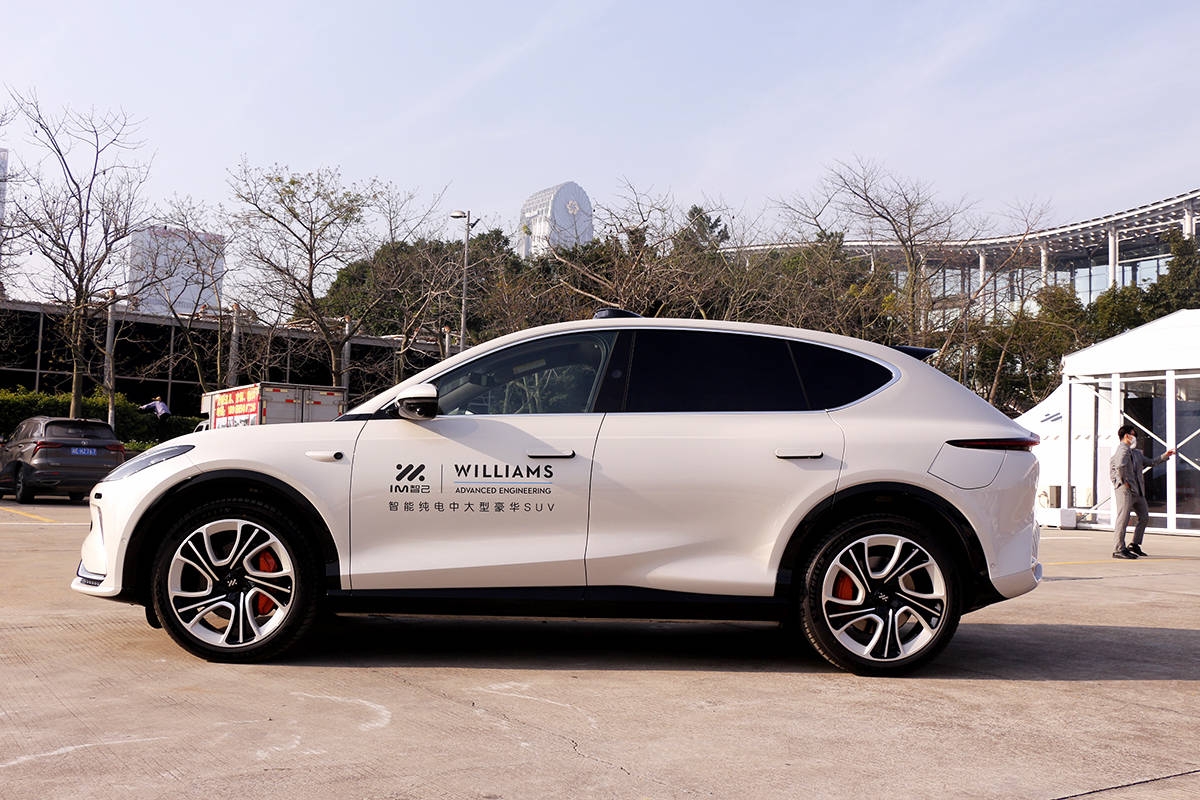 前所未有的SUV开起来如何？智己LS7体验分享 | V车网_搜狐汽车_搜狐网