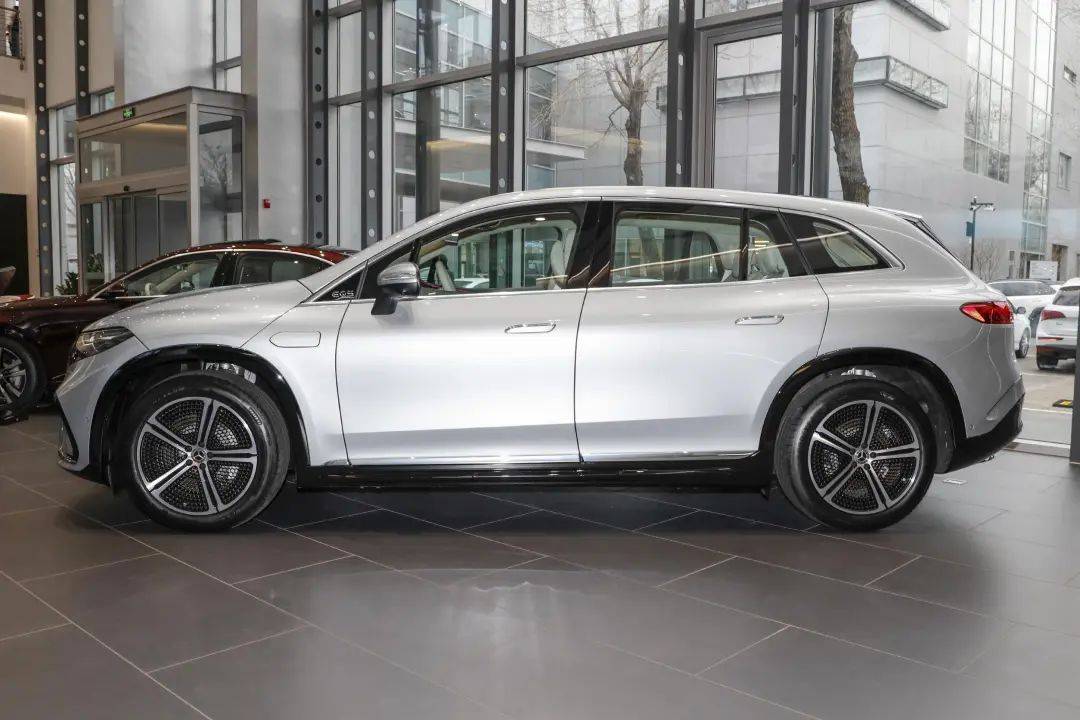 售91.05万元起，奔驰EQS SUV上市_搜狐汽车_搜狐网