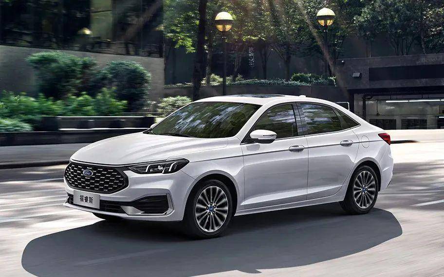 7万落地，标配6AT，油耗6L，人生第一台车就看这些！_搜狐汽车_搜狐网